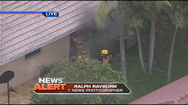Firefighters extinguish Plantation home fire; no injuries - WSVN 7News ...
