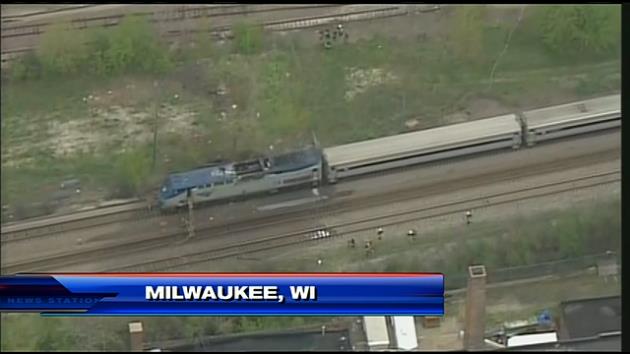 Amtrak fire in Milwaukee prompts train evacuation - WSVN 7News | Miami ...