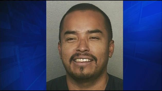 Man accused in Jewish Center bomb plot faces new charge - WSVN 7News ...