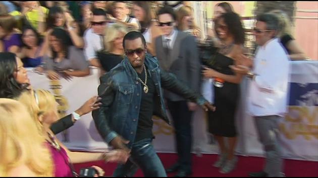Bad Boy concert rocks hard with Puff Daddy, Jay Z, Lil Kim - WSVN 7News ...