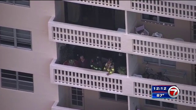 Coral Gables Condo Catches Fire Wsvn 7news Miami News Weather