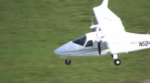 Pilot has engine problems, lands plane safely - WSVN 7News | Miami News ...