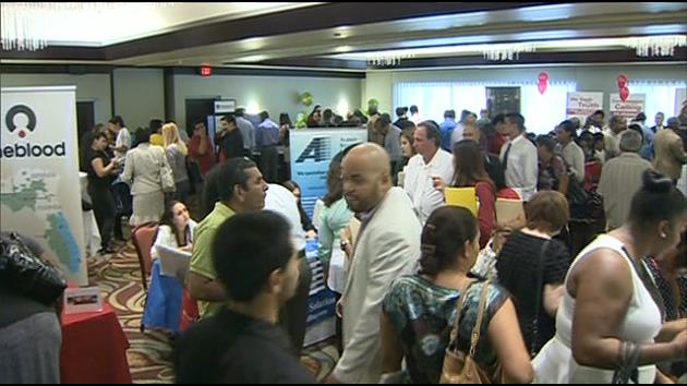 Miami Airport Marriott hosts career fair - WSVN 7News | Miami News ...