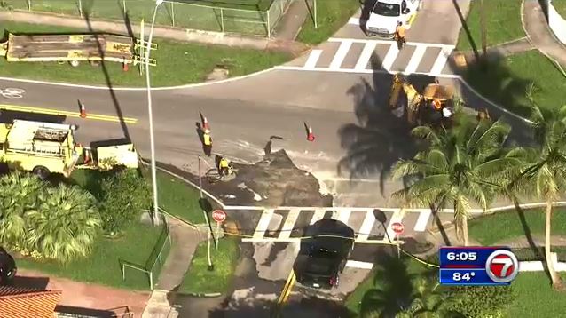 Water main bursts in SW Miami-Dade - WSVN 7News | Miami News, Weather ...