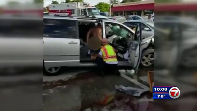 Video shows minivan driver swerving in traffic before chain-reaction ...