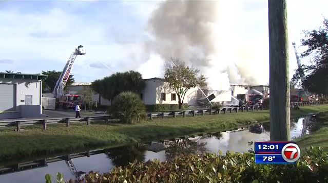 Large warehouse fire erupts in Fort Lauderdale, injures 1 firefighter ...