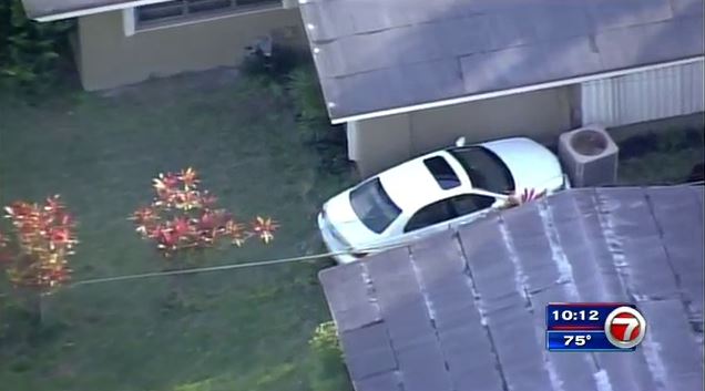 1 arrested after police chase ends in Miami Gardens; 2nd suspect flees – WSVN 7News | Miami News ...