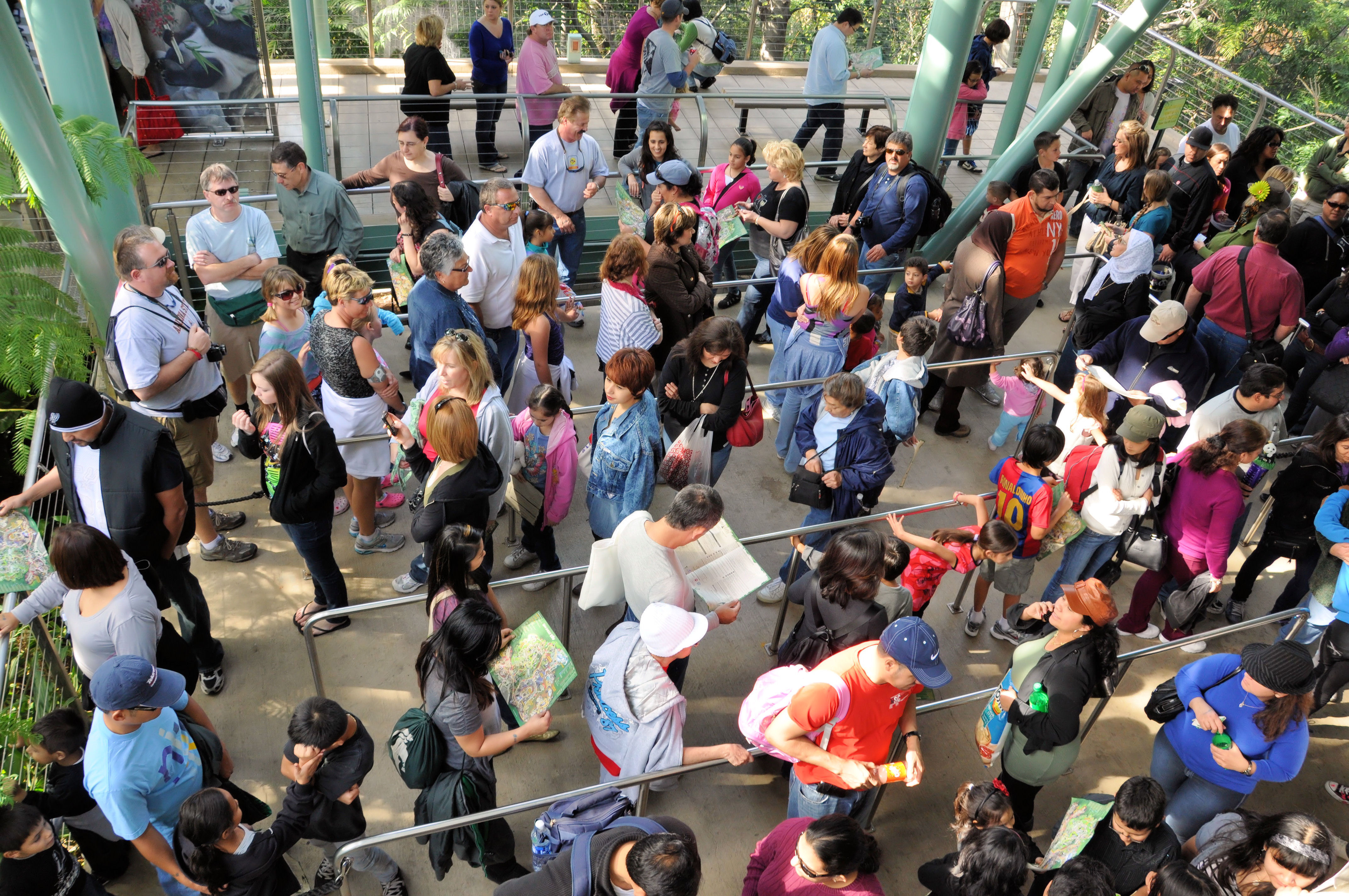 long lines amusement parks