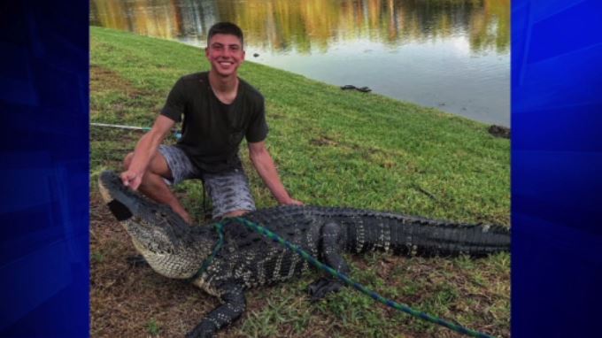 Teen reels in gator at Boca Raton country club - WSVN 7News | Miami ...