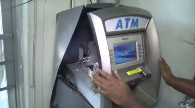 Miami Store Owner Finds Business Burglarized Money Stolen Wsvn 7news