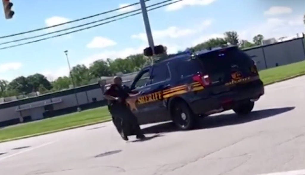 Cop chases runaway squad car into traffic – WSVN 7News | Miami News ...