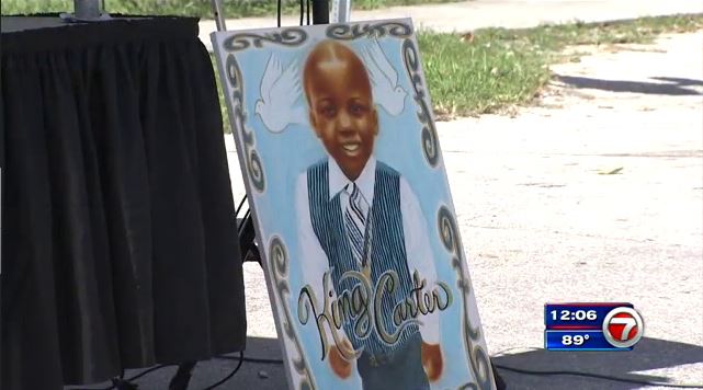 Street naming ceremony honors King Carter’s life - WSVN 7News | Miami ...