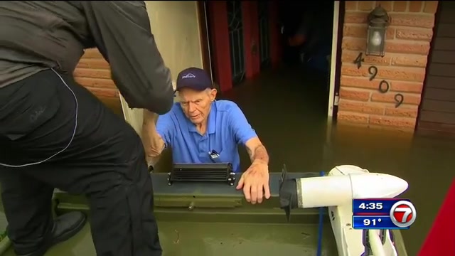Civilians and strangers become heroes for Harvey victims - WSVN 7News ...