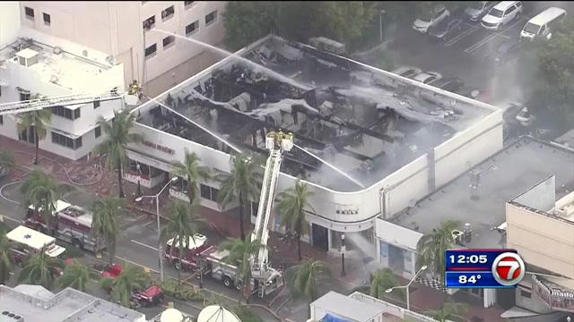 Crews battle commercial building fire on Miami Beach – WSVN 7News ...