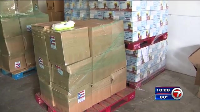 Local volunteers pack 450 food boxes for Maria-ravaged Puerto Rico ...