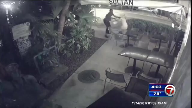Search underway for 3 in Miami Beach armed robbery - WSVN 7News | Miami ...