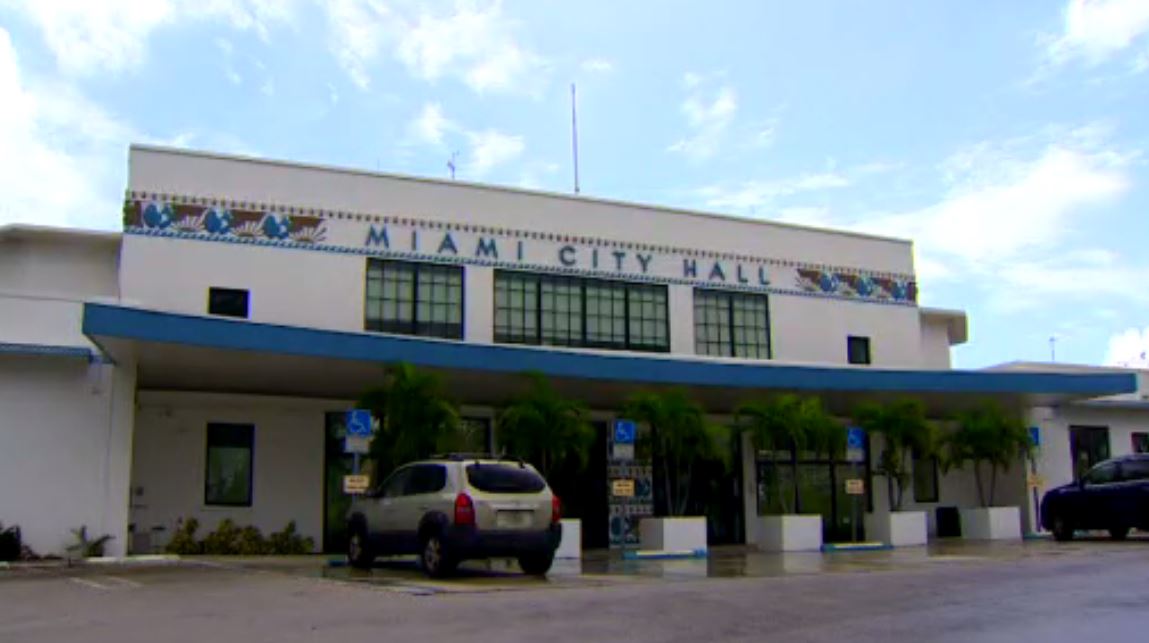 Former Miami mayor Joe Carollo wins District 3 run-off - WSVN 7News ...