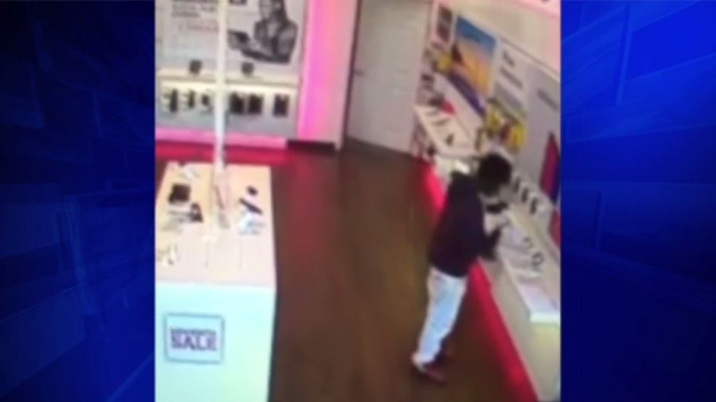 Video shows crook stealing iPhone from North Miami T-Mobile store ...
