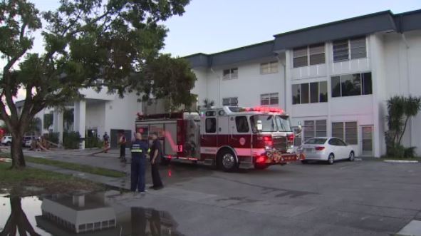 Woman hospitalized after Lauderhill apartment fire - WSVN 7News | Miami ...