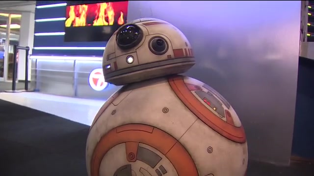 BB-8 visits WSVN studios ahead of ‘The Last Jedi’ premiere - WSVN 7News ...