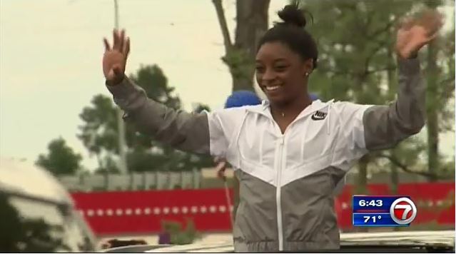 Pandemic can’t stop Simone Biles’ stunning aerial display - WSVN 7News ...