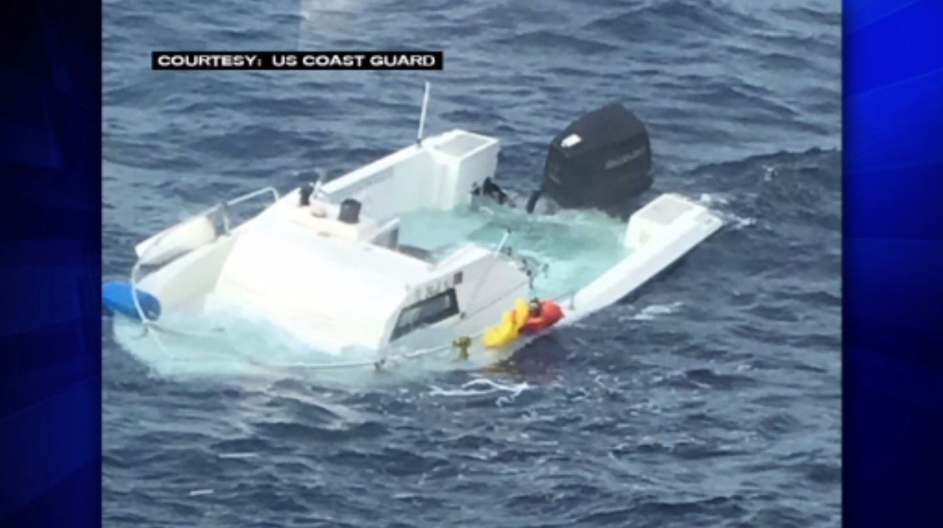Man saved from sinking boat near West Palm Beach - WSVN 7News | Miami ...