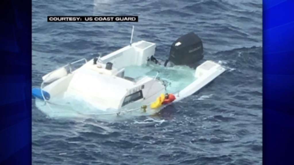 Man Saved From Sinking Boat Near West Palm Beach Wsvn 7news Miami