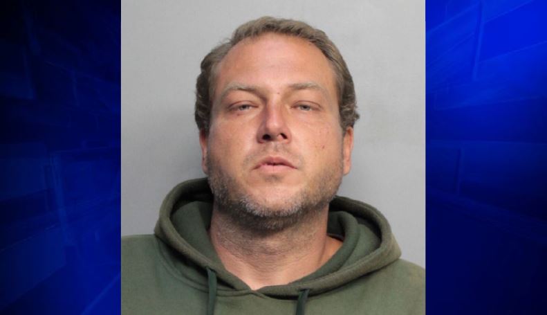 Police arrest homeless man accused of spraying ‘X’ on SWMD home’s door ...