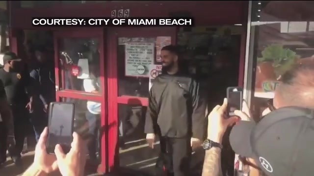 Rapper Drake spotted at Miami Beach supermarket - WSVN 7News | Miami ...