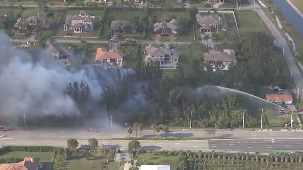 Crews Extinguish Brush Fire In Plantation Neighborhood No Homes