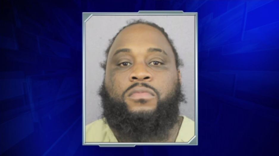 Florida man turns self in weeks after deadly double shooting - WSVN ...