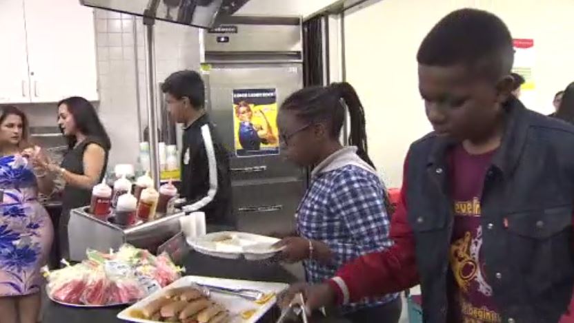 Miami-Dade students taste test foods to improve school menu - WSVN ...