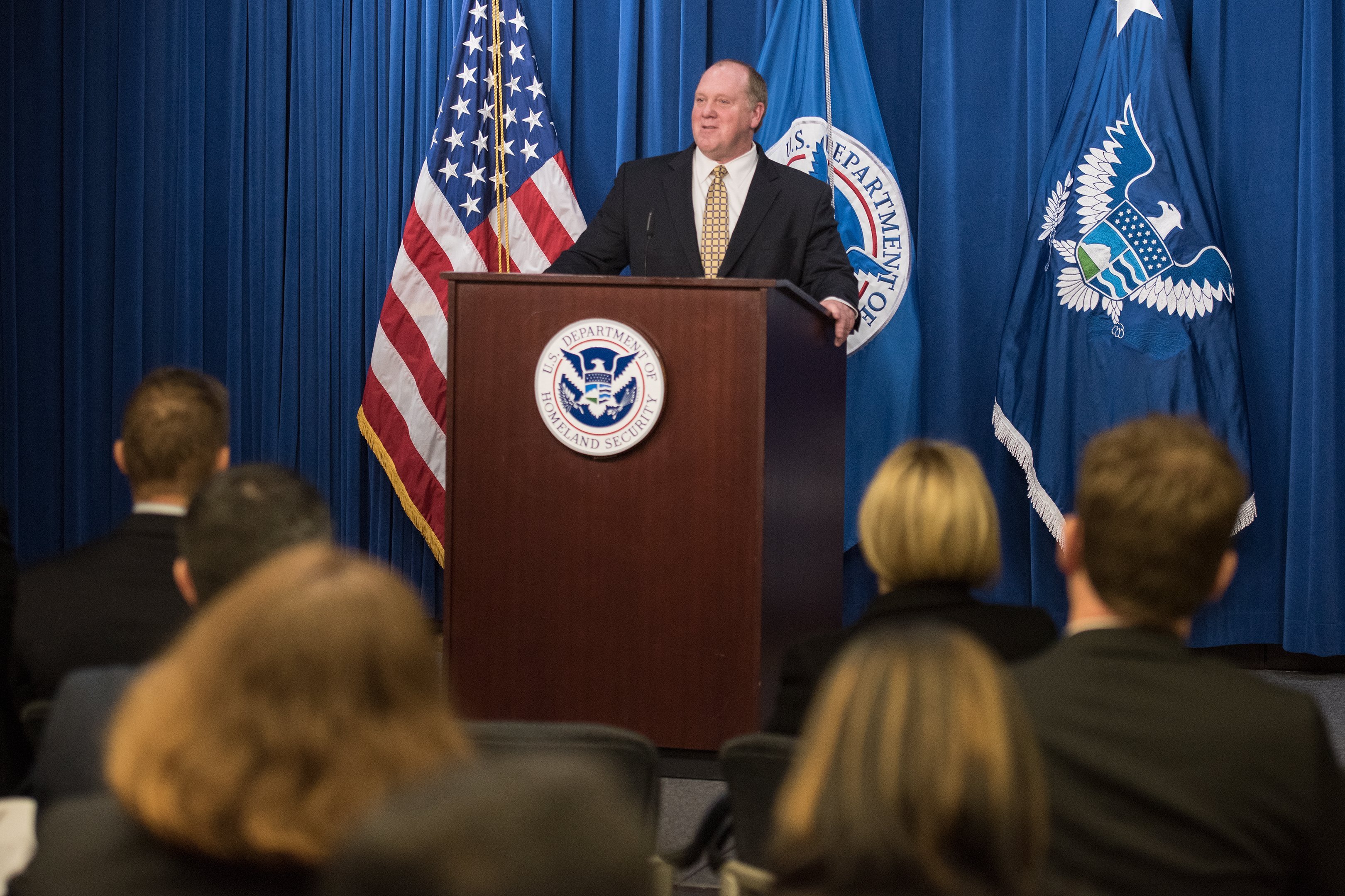 Controversial ICE chief retiring, replacement named - WSVN 7News ...