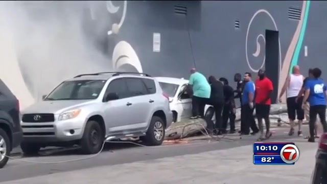 Driver Killed After Hitting Power Pole In Wynwood Sparking Car Fires