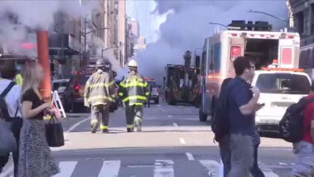 NY officials: No major public health threat from steam blast – WSVN ...