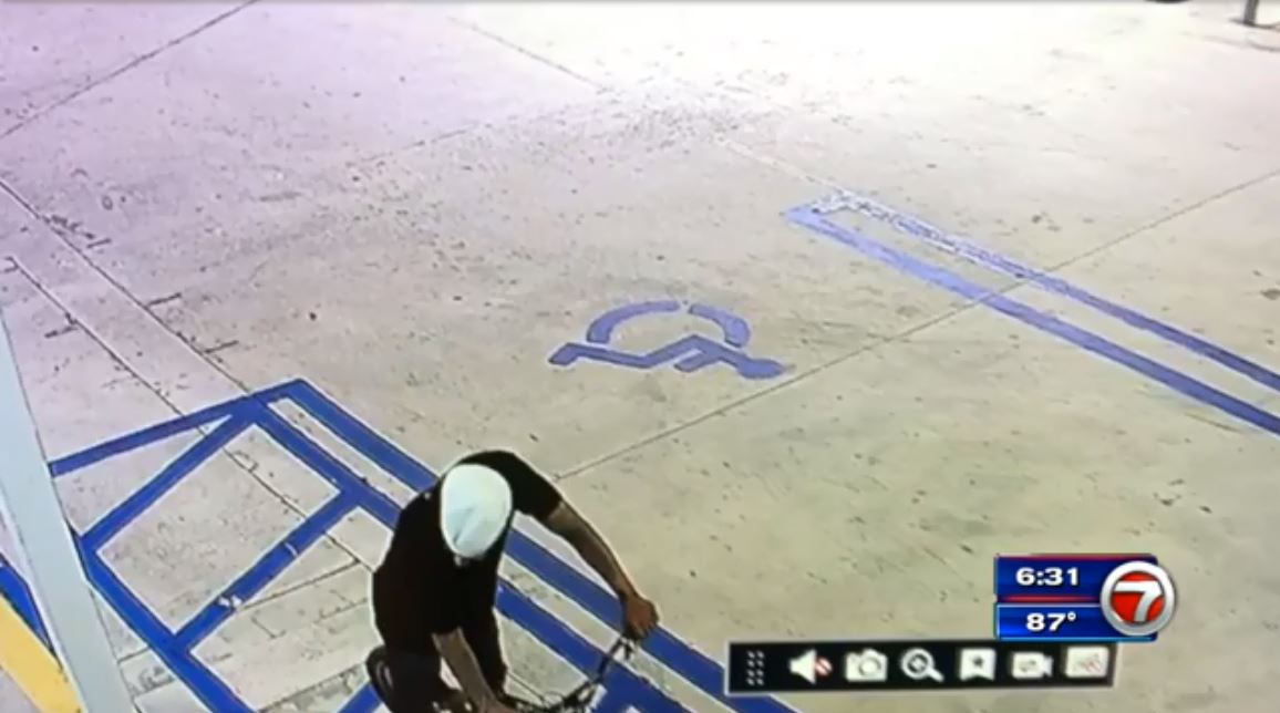 Miami Police Searching For Phone Snatcher Caught On Surveillance Video
