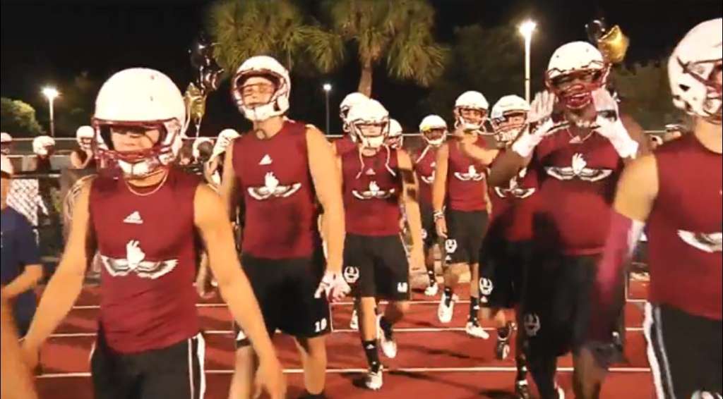 At Stoneman Douglas, football season comes with heavy hearts – WSVN ...