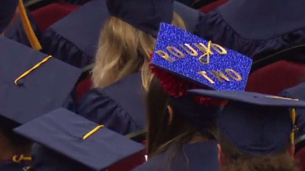 Remaining FAU graduating students attend ceremony – WSVN 7News | Miami ...