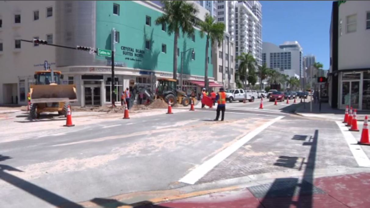Water main break fixed after partially closing NB Collins Ave. in Miami ...