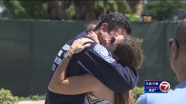 Miami Fire Rescue task force returns from Carolinas to hero’s welcome ...