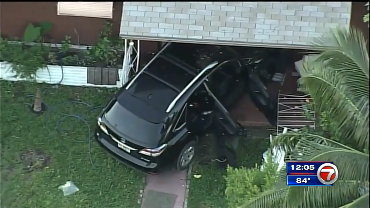 Police Involved Shooting Leads Car To Crash Into Miami Gardens Home 1