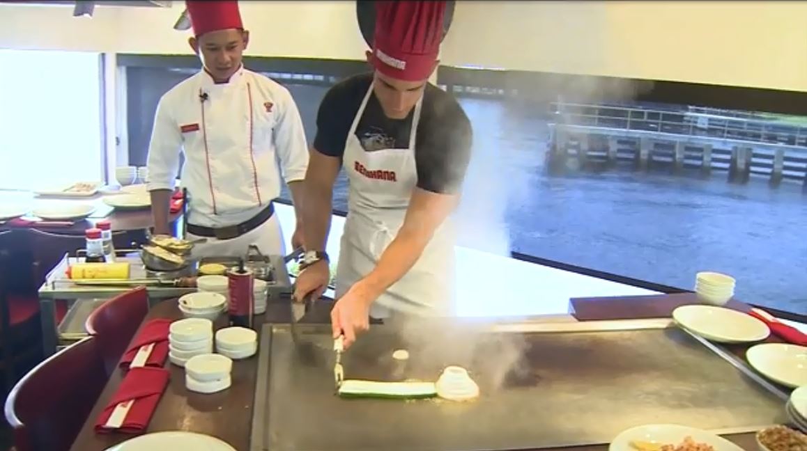 Chris tries out hibachi grill skills in Benihana chef training - WSVN ...