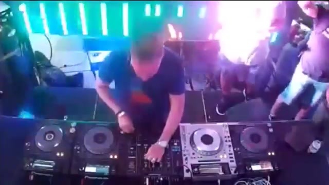 DJ Robbie Rivera celebrates musical milestone with new album - WSVN ...