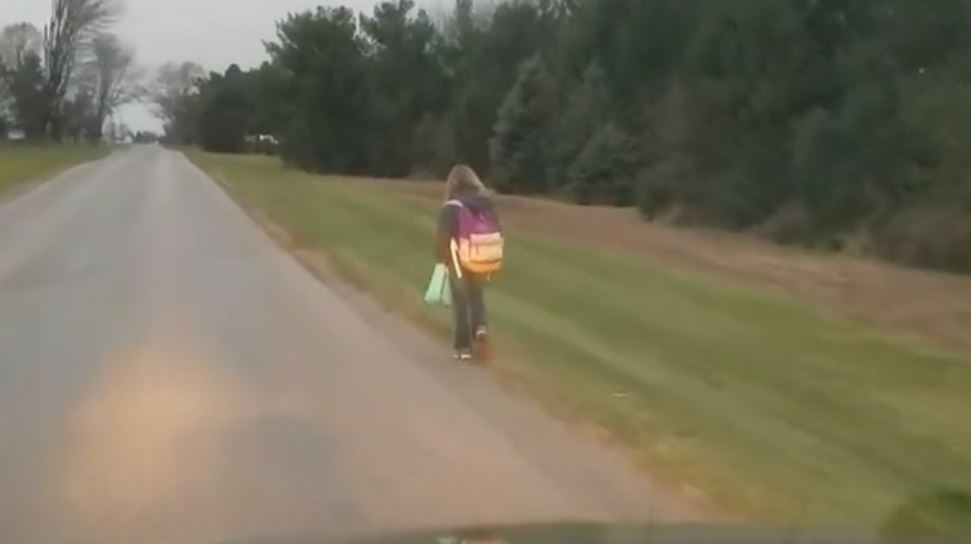 Dad forces girl to walk to school after she got kicked off bus for ...