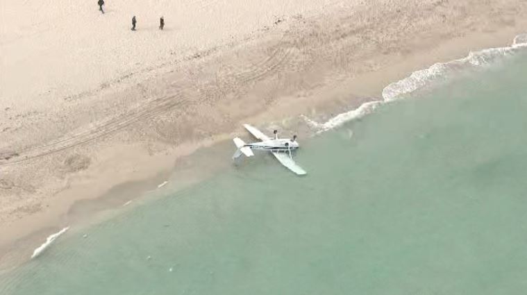 Small plane goes down on Haulover Beach, 4 injured – WSVN 7News | Miami ...