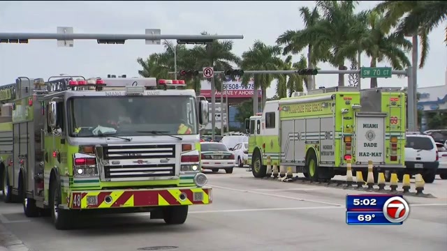 Gas leak capped after evacuations in SW Miami-Dade - WSVN 7News | Miami ...