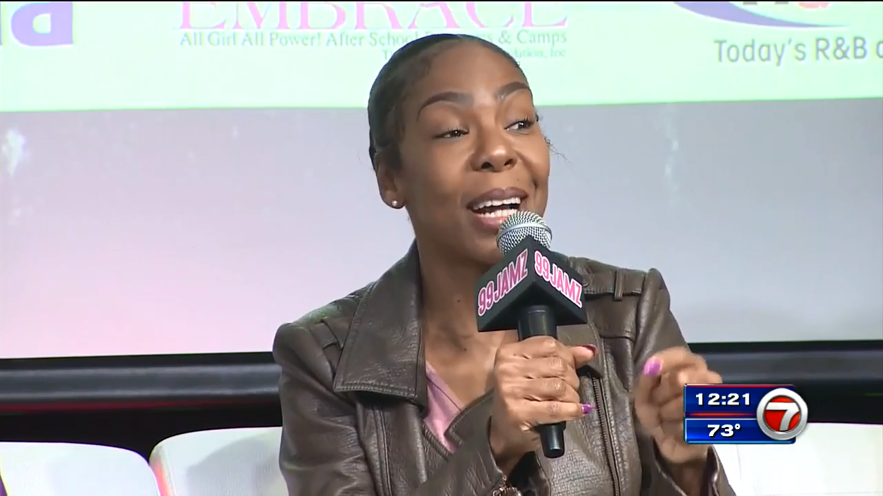 Andrea Kelly shares her story of domestic violence at Shaken But Not ...