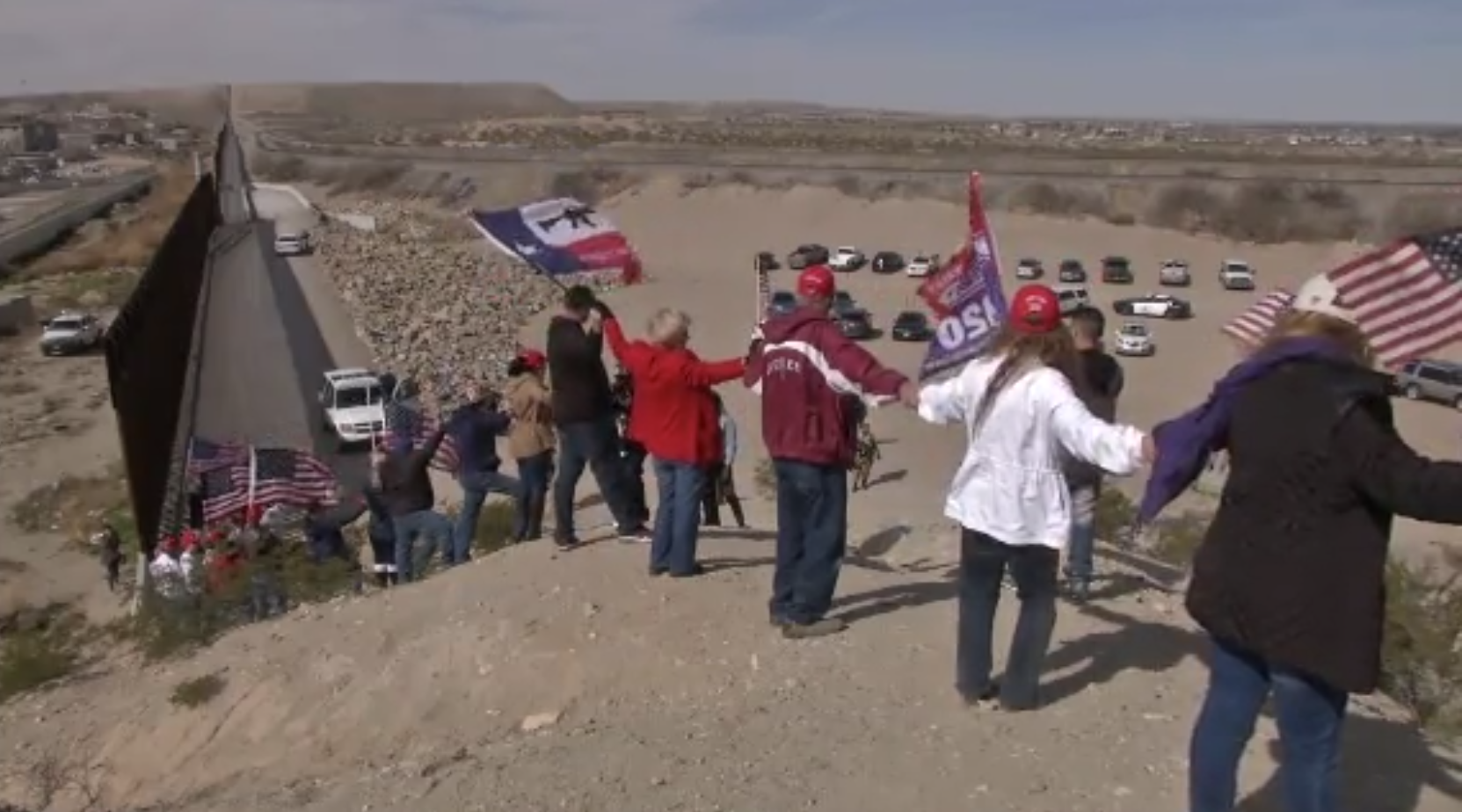 Trump supporters form human wall at southern New Mexico border - WSVN ...
