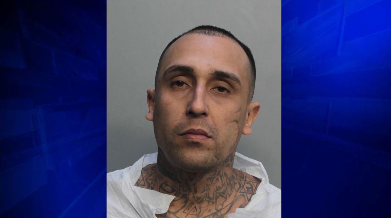 Police find Miami Beach home invasion suspect after wallet left in ...