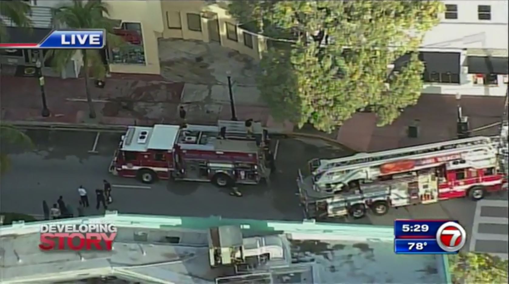 Grocery store catches fire in Miami Beach - WSVN 7News | Miami News ...
